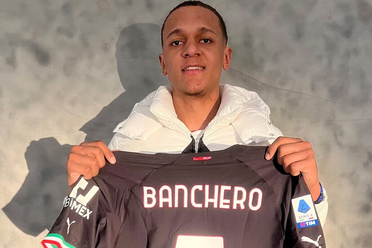 Banchero Milan: "Non vedo l'ora di essere a San Siro" FOTO