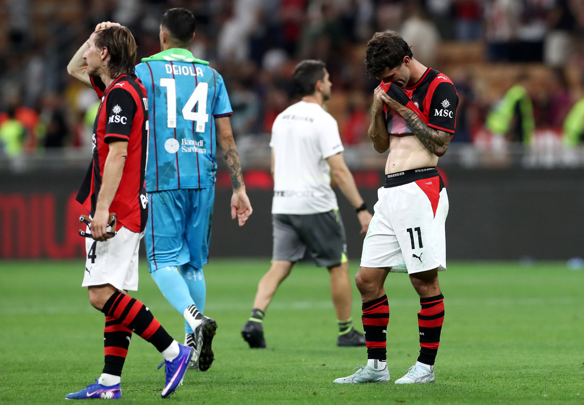 Milan-Cagliari 1-2: disastro a San Siro, il Milan è fuori dalla ...