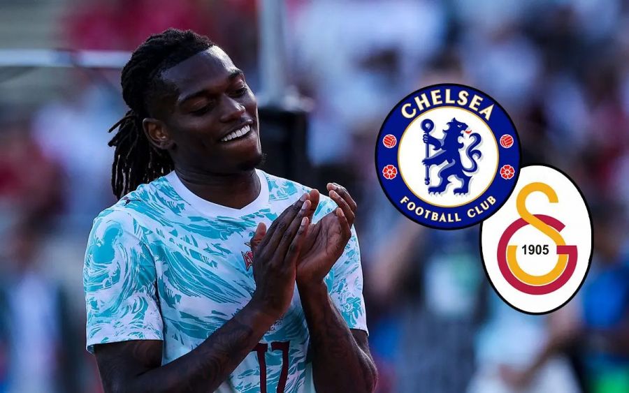 Leao verso l'addio al Milan: poche offerte e mercato ancora fermo